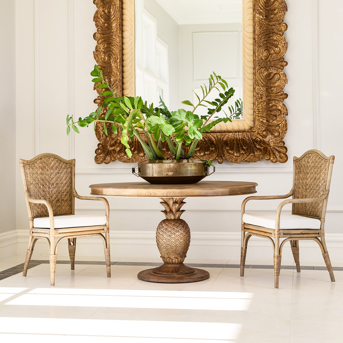 Pineapple Dining Room Table Maris, Osijek (updated Prices 2025)